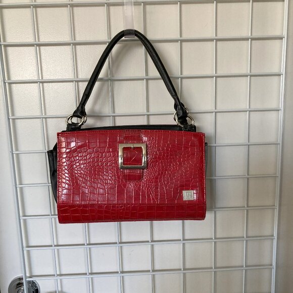 Miche | Bags | Miche Convertible Redblack Faux Patent Leather Alligator ...